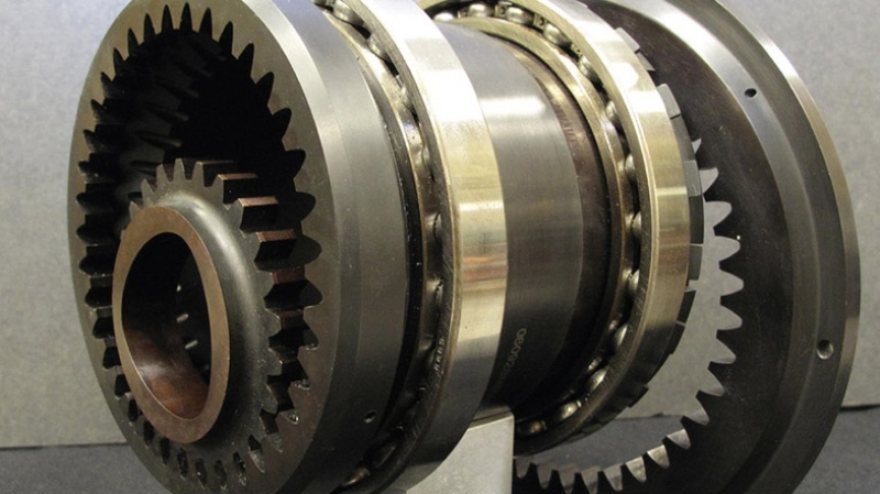 Offset Compound Gear Inline Two-Speed Drive - Tech Briefs