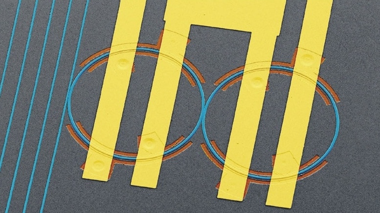 Programming Light on a Chip - Tech Briefs